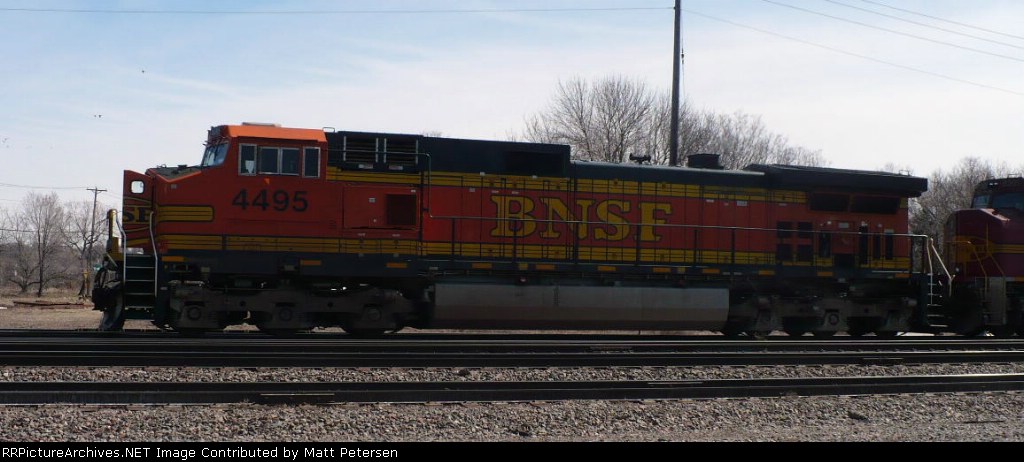 BNSF 4495